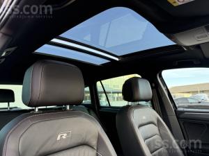 Black Volkswagen Tiguan 2018 in Jelgava, with an engine capacity of 2.00 L and mileage of 0 thousand km for 17950 €, photo 13 on AUTOMOTO.COM.LV