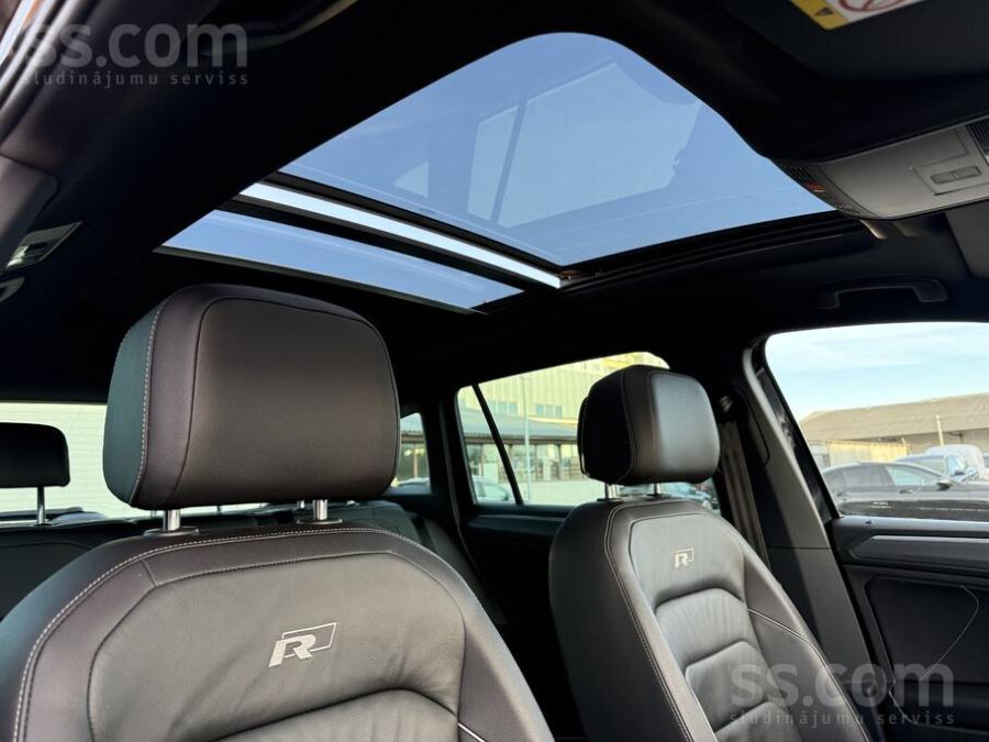 Black Volkswagen Tiguan 2018 in Jelgava, with an engine capacity of 2.00 L and mileage of 0 thousand km for 17950 €, photo 13 on AUTOMOTO.COM.LV