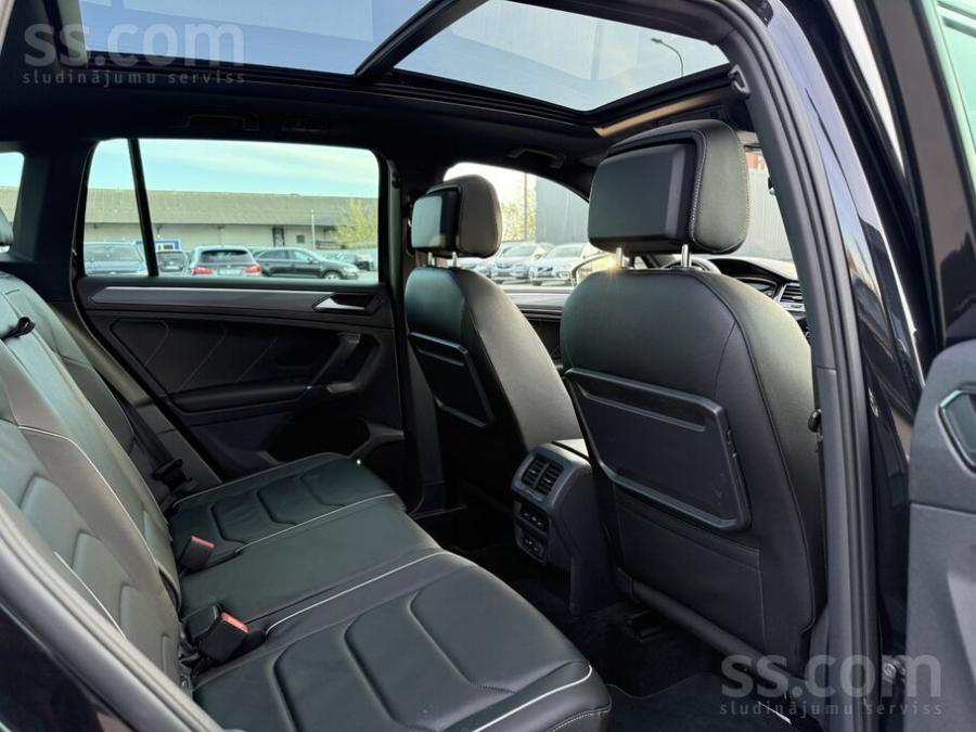 Black Volkswagen Tiguan 2018 in Jelgava, with an engine capacity of 2.00 L and mileage of 0 thousand km for 17950 €, photo 14 on AUTOMOTO.COM.LV