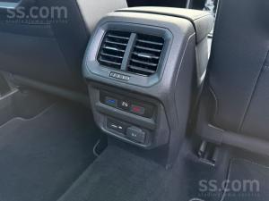Black Volkswagen Tiguan 2018 in Jelgava, with an engine capacity of 2.00 L and mileage of 0 thousand km for 17950 €, photo 15 on AUTOMOTO.COM.LV