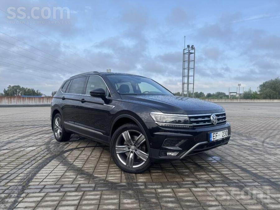 Melns Volkswagen Tiguan 2018 Rīga, ar dzinēja tilpumu 2.00 L un nobraukumu 151 tūkst. km par 23500 €, foto 3 vietnē AUTOMOTO.COM.LV
