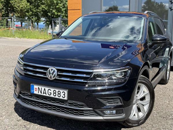Black Volkswagen Tiguan 2018 in Kaunas, with an engine capacity of 2.00 L and mileage of 281 thousand km for 14950 €, photo 1 on AUTOMOTO.COM.LV