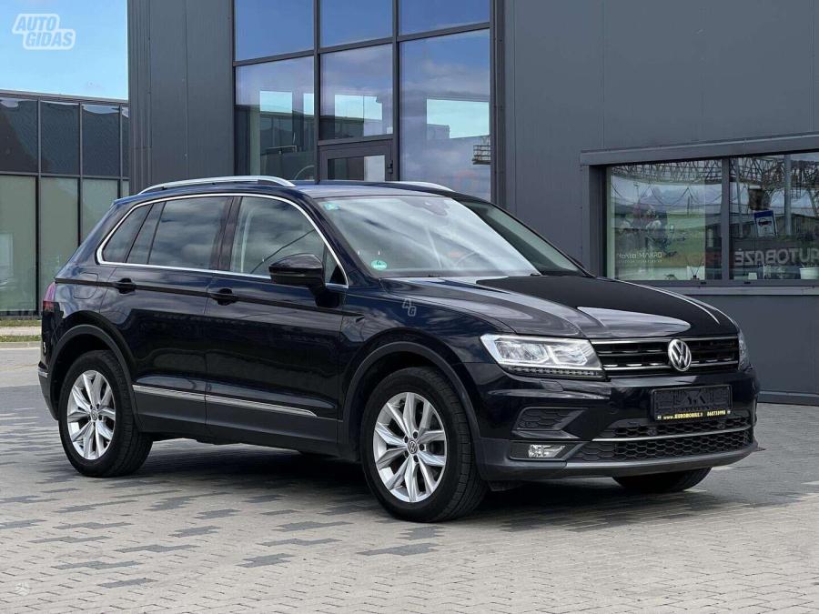 Black Volkswagen Tiguan 2018 in Siauliai, with an engine capacity of 2.00 L and mileage of 269 thousand km for 16500 €, photo 1 on AUTOMOTO.COM.LV