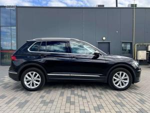 Black Volkswagen Tiguan 2018 in Siauliai, with an engine capacity of 2.00 L and mileage of 269 thousand km for 16500 €, photo 5 on AUTOMOTO.COM.LV