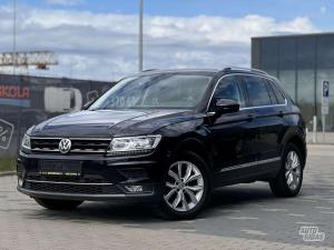 Black Volkswagen Tiguan 2018 in Siauliai, with an engine capacity of 2.00 L and mileage of 269 thousand km for 16500 €, photo 12 on AUTOMOTO.COM.LV