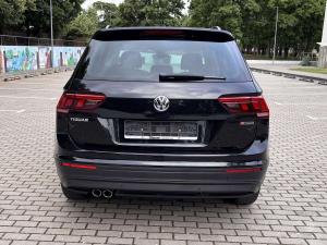 Melns Volkswagen Tiguan 2018 Jurbarkas, ar dzinēja tilpumu 1.97 L un nobraukumu 176 tūkst. km par 15999 €, foto 7 vietnē AUTOMOTO.COM.LV