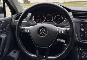 Melns Volkswagen Tiguan 2018 Jurbarkas, ar dzinēja tilpumu 1.97 L un nobraukumu 176 tūkst. km par 15999 €, foto 14 vietnē AUTOMOTO.COM.LV