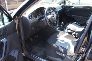 Melns Volkswagen Tiguan 2018 Liepāja, ar dzinēja tilpumu 2.00 L un nobraukumu 232 tūkst. km par 14900 €, foto 8 vietnē AUTOMOTO.COM.LV