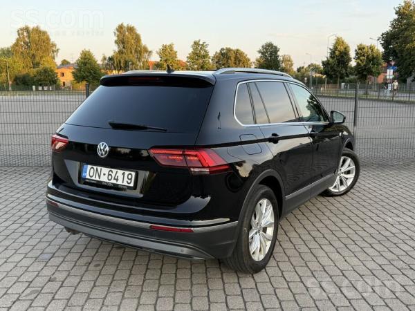 Melns Volkswagen Tiguan 2018 Jelgava, ar dzinēja tilpumu 2.00 L un nobraukumu 193 tūkst. km par 15900 €, foto 4 vietnē AUTOMOTO.COM.LV