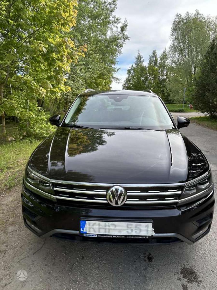 Melns Volkswagen Tiguan 2018 Joniškis, ar dzinēja tilpumu 1.97 L un nobraukumu 76 tūkst. km par 20990 €, foto 5 vietnē AUTOMOTO.COM.LV