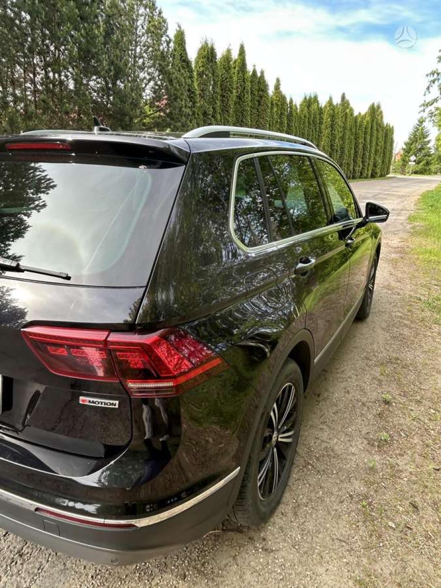Melns Volkswagen Tiguan 2018 Joniškis, ar dzinēja tilpumu 1.97 L un nobraukumu 76 tūkst. km par 20990 €, foto 9 vietnē AUTOMOTO.COM.LV