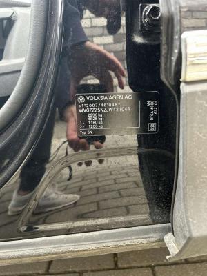Melns Volkswagen Tiguan 2018 Joniškis, ar dzinēja tilpumu 1.97 L un nobraukumu 76 tūkst. km par 20990 €, foto 14 vietnē AUTOMOTO.COM.LV