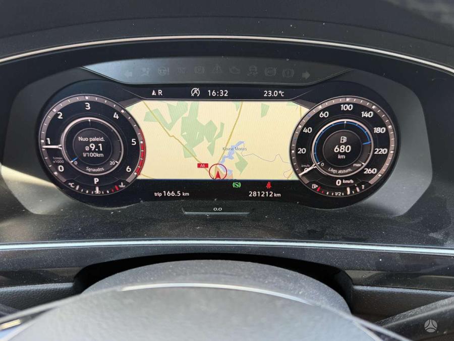 Melns Volkswagen Tiguan 2018 Kauņa, ar dzinēja tilpumu 2.00 L un nobraukumu 281 tūkst. km par 14950 €, foto 25 vietnē AUTOMOTO.COM.LV