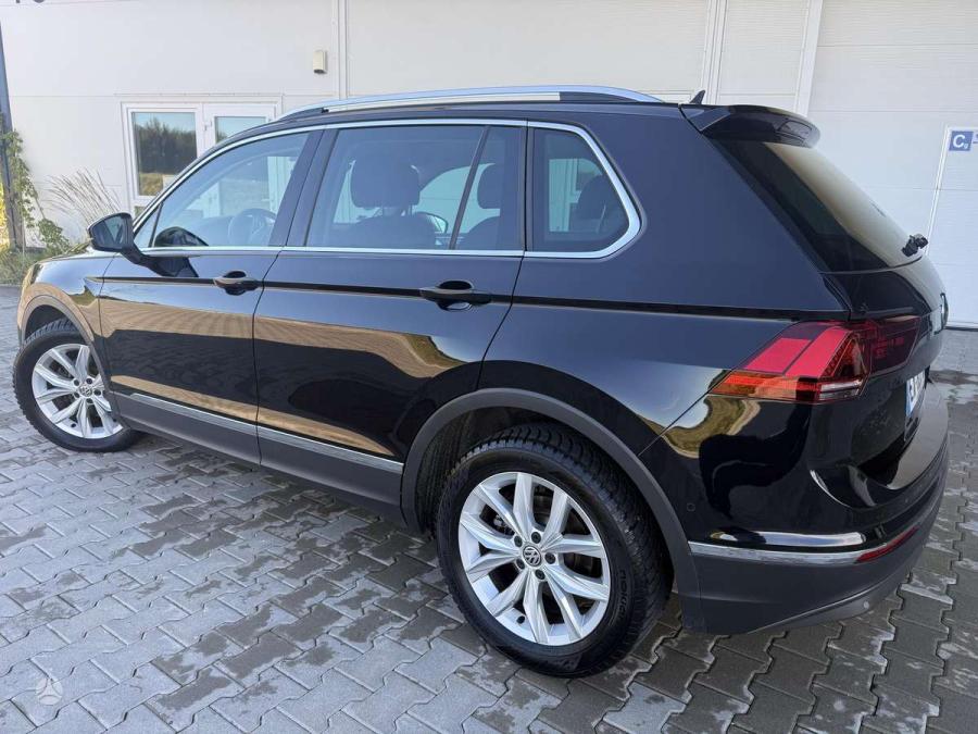 Melns Volkswagen Tiguan 2018 Viļņa, ar dzinēja tilpumu 1.97 L un nobraukumu 266 tūkst. km par 14500 €, foto 5 vietnē AUTOMOTO.COM.LV