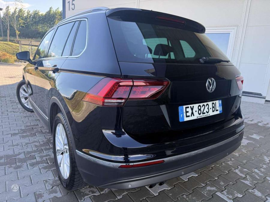 Melns Volkswagen Tiguan 2018 Viļņa, ar dzinēja tilpumu 1.97 L un nobraukumu 266 tūkst. km par 14500 €, foto 7 vietnē AUTOMOTO.COM.LV
