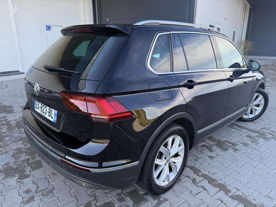 Melns Volkswagen Tiguan 2018 Viļņa, ar dzinēja tilpumu 1.97 L un nobraukumu 266 tūkst. km par 14500 €, foto 9 vietnē AUTOMOTO.COM.LV
