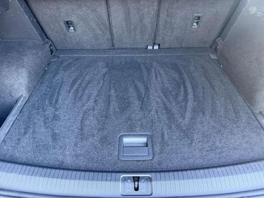 Melns Volkswagen Tiguan 2018 Viļņa, ar dzinēja tilpumu 1.97 L un nobraukumu 266 tūkst. km par 14500 €, foto 16 vietnē AUTOMOTO.COM.LV