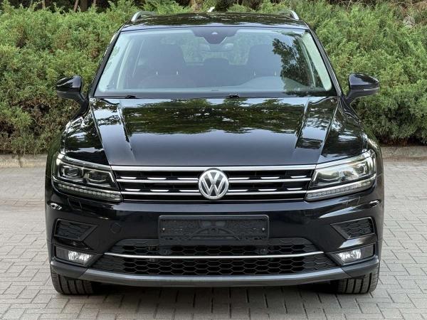 Melns Volkswagen Tiguan 2018 Prienai, ar dzinēja tilpumu 1.97 L un nobraukumu 242 tūkst. km par 14950 €, foto 10 vietnē AUTOMOTO.COM.LV