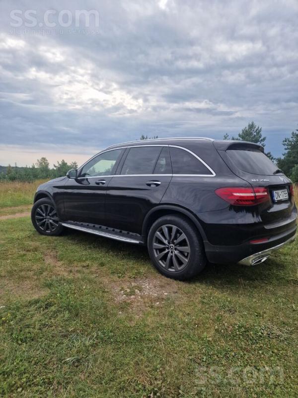 Melns Volkswagen Tiguan 2018 Daugavpils, ar dzinēja tilpumu 2.20 L un nobraukumu 265 tūkst. km par 18000 €, foto 5 vietnē AUTOMOTO.COM.LV