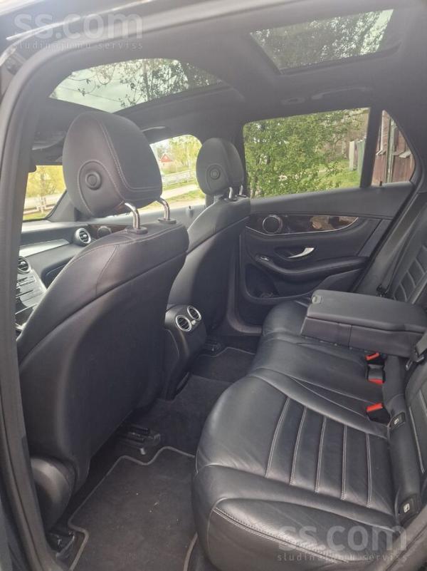 Melns Volkswagen Tiguan 2018 Daugavpils, ar dzinēja tilpumu 2.20 L un nobraukumu 265 tūkst. km par 18000 €, foto 10 vietnē AUTOMOTO.COM.LV