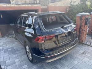 Melns Volkswagen Tiguan 2018 Joniškis, ar dzinēja tilpumu 1.97 L un nobraukumu 198 tūkst. km par 9500 €, foto  vietnē AUTOMOTO.COM.LV