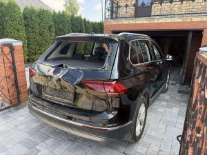 Melns Volkswagen Tiguan 2018 Joniškis, ar dzinēja tilpumu 1.97 L un nobraukumu 198 tūkst. km par 9500 €, foto 3 vietnē AUTOMOTO.COM.LV