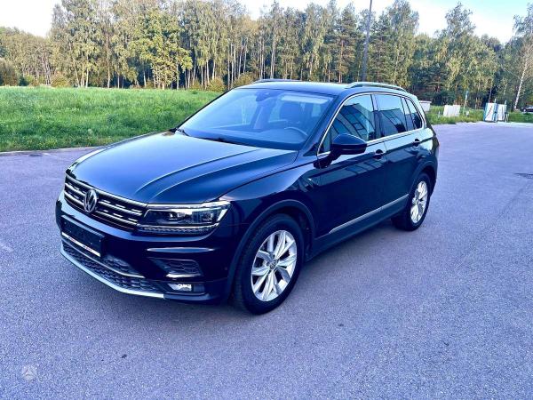 Black Volkswagen Tiguan 2018 in Kaunas, with an engine capacity of 2.00 L and mileage of 220 thousand km for 16250 €, photo 5 on AUTOMOTO.COM.LV