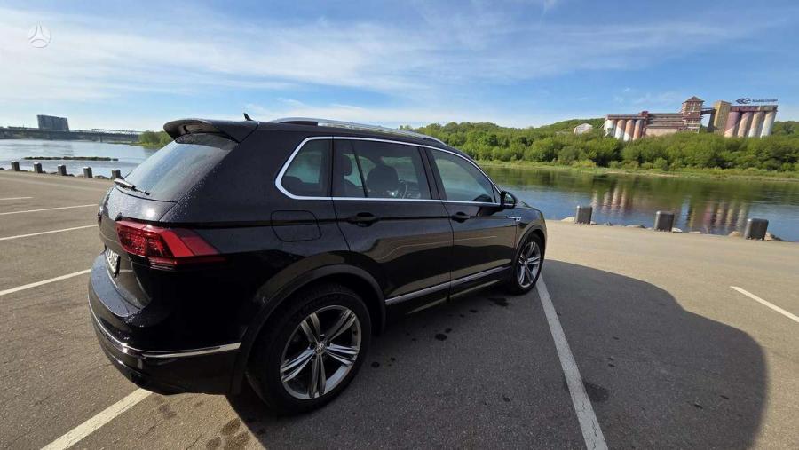 Melns Volkswagen Tiguan 2018 Kauņa, ar dzinēja tilpumu 1.97 L un nobraukumu 189 tūkst. km par 19999 €, foto 5 vietnē AUTOMOTO.COM.LV
