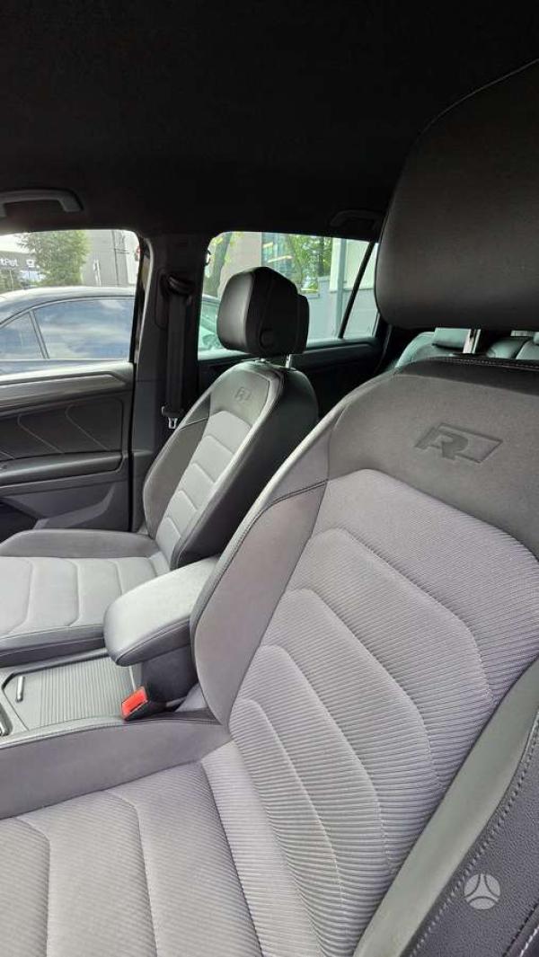 Melns Volkswagen Tiguan 2018 Kauņa, ar dzinēja tilpumu 1.97 L un nobraukumu 189 tūkst. km par 19999 €, foto 9 vietnē AUTOMOTO.COM.LV
