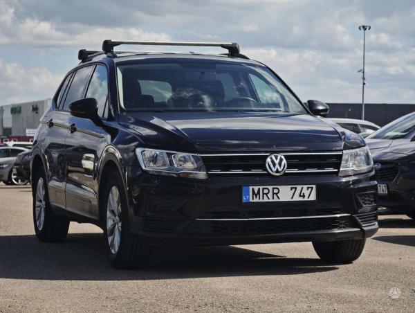 Volkswagen Tiguan 2018 Viļņa vietnē Melns Volkswagen Tiguan 2018 Viļņa, ar dzinēja tilpumu 1.98 L un nobraukumu 117 tūkst. km par 16500 €, foto 1 vietnē AUTOMOTO.COM.LV