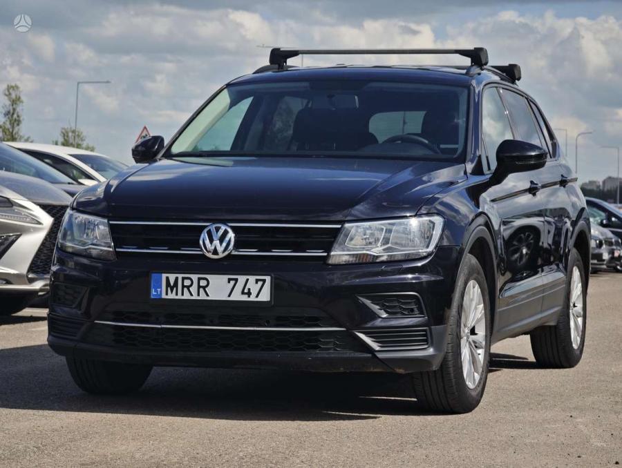 Black Volkswagen Tiguan 2018 in Vilnius, with an engine capacity of 1.98 L and mileage of 117 thousand km for 16500 €, photo 6 on AUTOMOTO.COM.LV