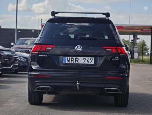 Black Volkswagen Tiguan 2018 in Vilnius, with an engine capacity of 1.98 L and mileage of 117 thousand km for 16500 €, photo 7 on AUTOMOTO.COM.LV