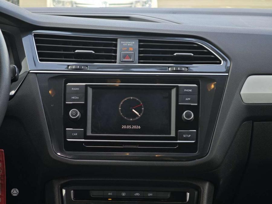 Black Volkswagen Tiguan 2018 in Vilnius, with an engine capacity of 1.98 L and mileage of 117 thousand km for 16500 €, photo 14 on AUTOMOTO.COM.LV