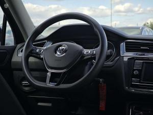 Black Volkswagen Tiguan 2018 in Vilnius, with an engine capacity of 1.98 L and mileage of 117 thousand km for 16500 €, photo 15 on AUTOMOTO.COM.LV