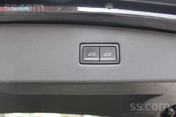 Volkswagen Tiguan 2018 Liepāja vietnē Melns Volkswagen Tiguan 2018 Liepāja, ar dzinēja tilpumu 2.00 L un nobraukumu 211 tūkst. km par 15900 €, foto 7 vietnē AUTOMOTO.COM.LV