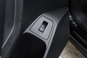 Melns Volkswagen Tiguan 2018 Mārupe, ar dzinēja tilpumu 2.00 L un nobraukumu 157 tūkst. km par 20950 €, foto 9 vietnē AUTOMOTO.COM.LV