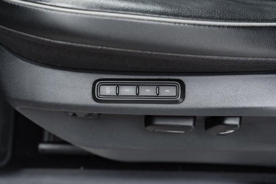 Melns Volkswagen Tiguan 2018 Mārupe, ar dzinēja tilpumu 2.00 L un nobraukumu 157 tūkst. km par 20950 €, foto 13 vietnē AUTOMOTO.COM.LV