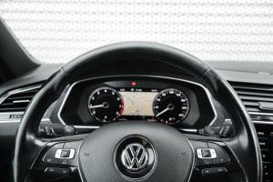 Melns Volkswagen Tiguan 2018 Mārupe, ar dzinēja tilpumu 2.00 L un nobraukumu 157 tūkst. km par 20950 €, foto 17 vietnē AUTOMOTO.COM.LV