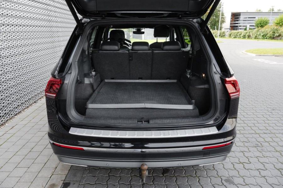 Melns Volkswagen Tiguan 2018 Mārupe, ar dzinēja tilpumu 2.00 L un nobraukumu 157 tūkst. km par 20950 €, foto 31 vietnē AUTOMOTO.COM.LV