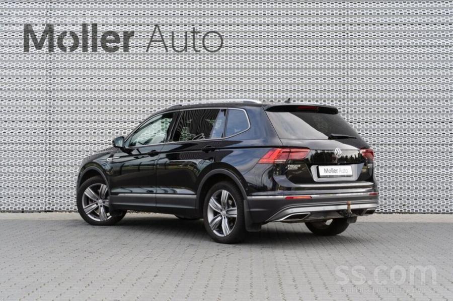 Melns Volkswagen Tiguan 2018 Rīga, ar dzinēja tilpumu 2.00 L un nobraukumu 157 tūkst. km par 20600 €, foto 4 vietnē AUTOMOTO.COM.LV