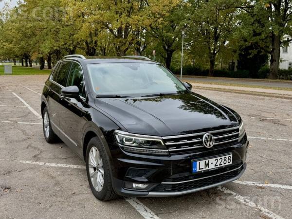 Volkswagen Tiguan 2018 in Riga on AUTOMOTO.COM.LV Black Volkswagen Tiguan 2018 in Riga, with an engine capacity of 2.00 L and mileage of 221 thousand km for 16750 €, photo 1 on AUTOMOTO.COM.LV