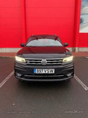 Black Volkswagen Tiguan 2019 in Tallinn, with an engine capacity of 2.00 L and mileage of 95 thousand km for 21999 €, photo 9 on AUTOMOTO.COM.LV