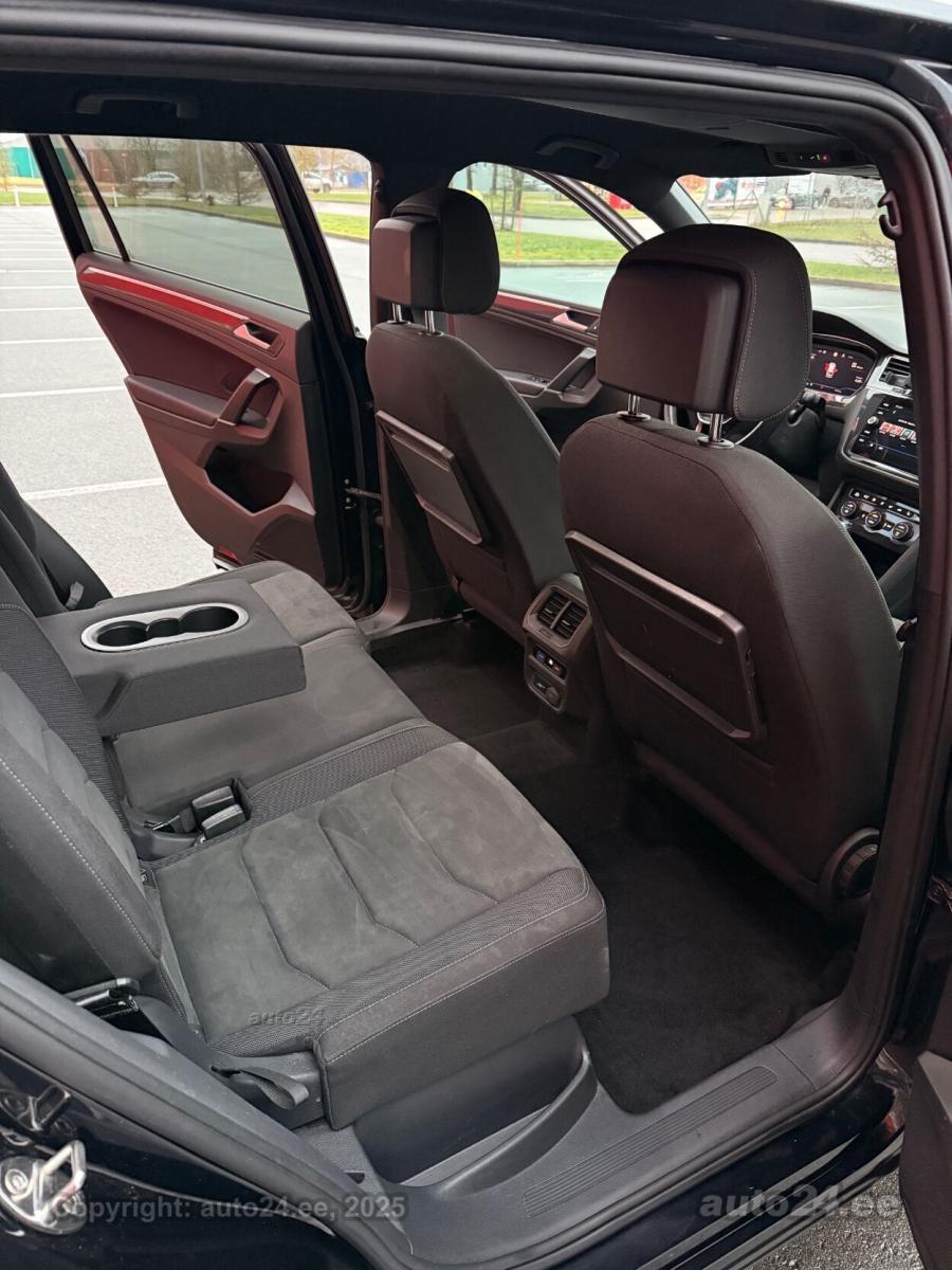 Black Volkswagen Tiguan 2019 in Tallinn, with an engine capacity of 2.00 L and mileage of 95 thousand km for 21999 €, photo 16 on AUTOMOTO.COM.LV
