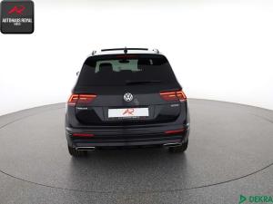 Black Volkswagen Tiguan 2019 in Kaunas, with an engine capacity of 2.00 L and mileage of 78 thousand km for 32164 €, photo 4 on AUTOMOTO.COM.LV