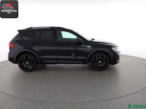Black Volkswagen Tiguan 2019 in Kaunas, with an engine capacity of 2.00 L and mileage of 78 thousand km for 32164 €, photo 6 on AUTOMOTO.COM.LV