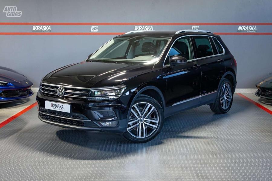 Black Volkswagen Tiguan 2019 in Kaunas, with an engine capacity of 2.00 L and mileage of 73 thousand km for 29085 €, photo 2 on AUTOMOTO.COM.LV
