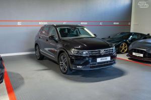 Black Volkswagen Tiguan 2019 in Kaunas, with an engine capacity of 2.00 L and mileage of 73 thousand km for 29085 €, photo 8 on AUTOMOTO.COM.LV