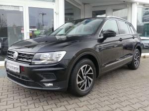 Melns Volkswagen Tiguan 2019 Kauņa, ar dzinēja tilpumu 1.50 L un nobraukumu 64 tūkst. km par 23317 €, foto  vietnē AUTOMOTO.COM.LV