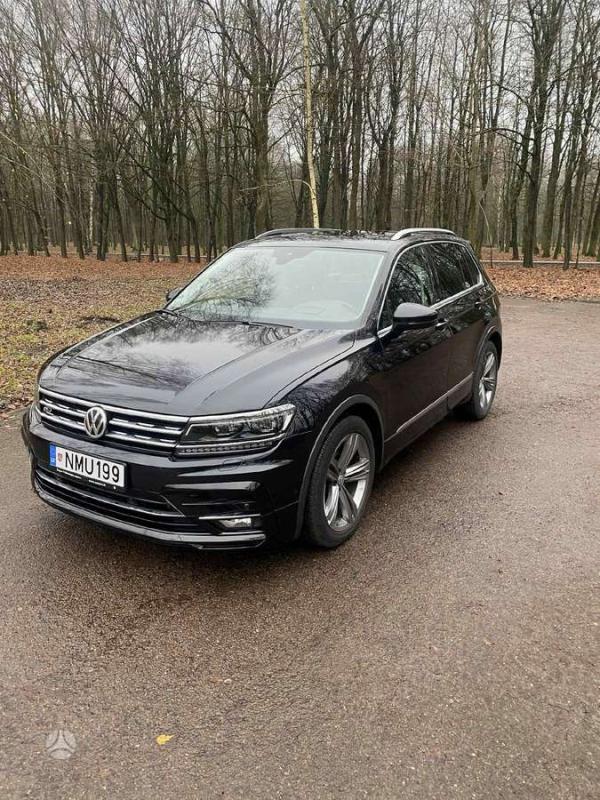 Melns Volkswagen Tiguan 2019 Kauņa, ar dzinēja tilpumu 1.50 L un nobraukumu 48 tūkst. km par 20350 €, foto 1 vietnē AUTOMOTO.COM.LV