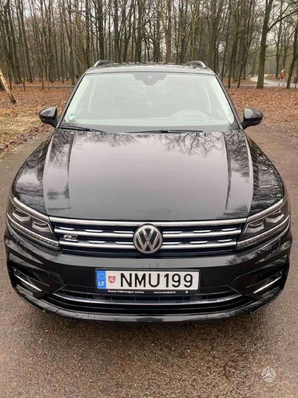 Melns Volkswagen Tiguan 2019 Kauņa, ar dzinēja tilpumu 1.50 L un nobraukumu 48 tūkst. km par 20350 €, foto 2 vietnē AUTOMOTO.COM.LV